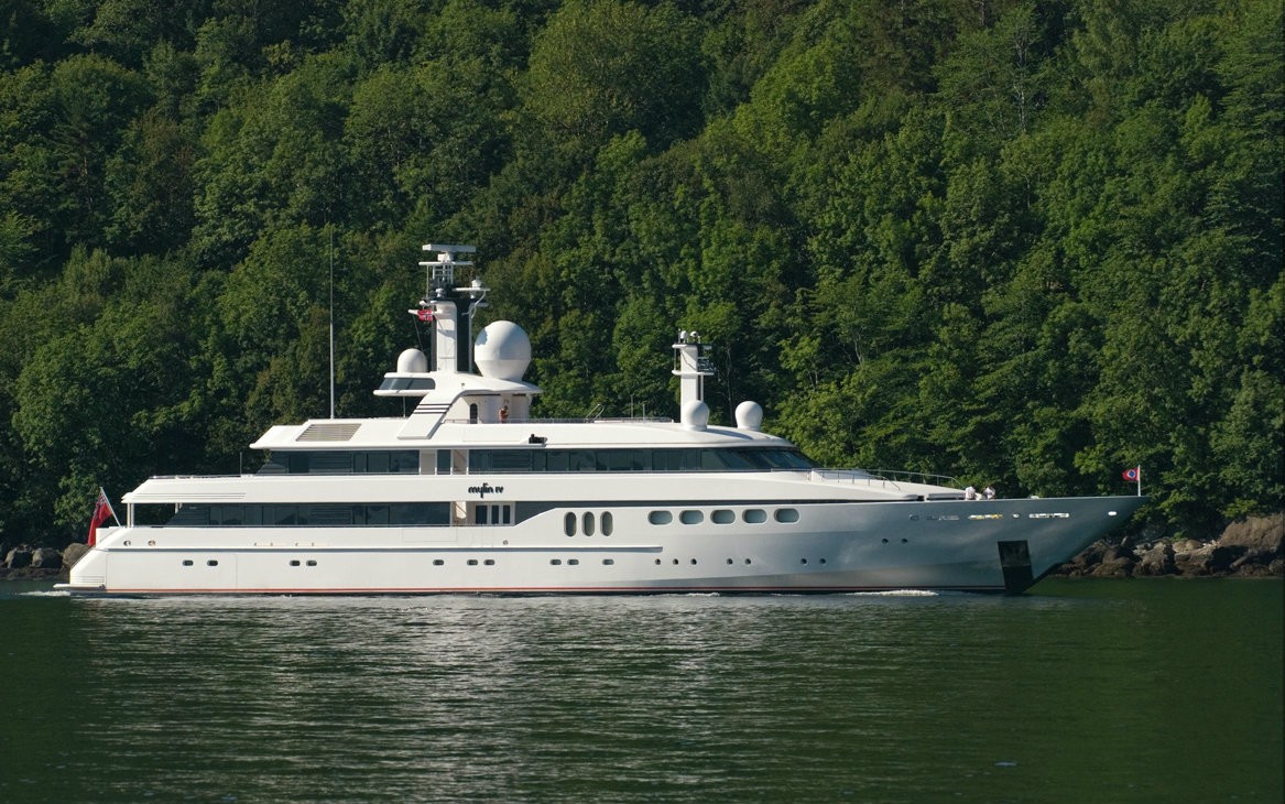Yacht MYLIN IV, Feadship | CHARTERWORLD Luxury Superyacht Charters